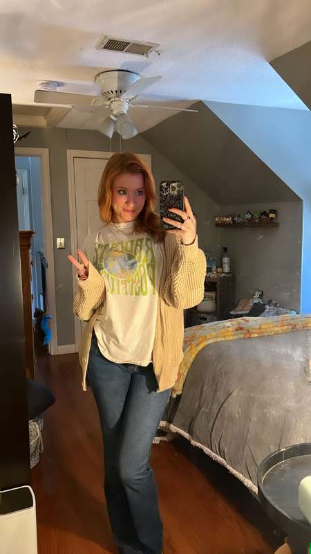 "Feeling toned" by ThousandHunny from Patreon | Kemono